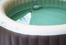 How to Get Rid of Algae, Mold and Mildew in Your Hot tub